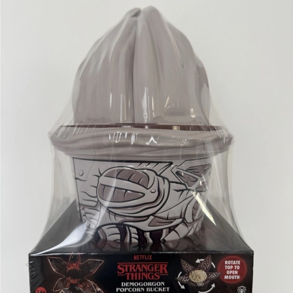 Stranger Things | Kitchen | Nwt Stranger Things Demogorgon Popcorn ...